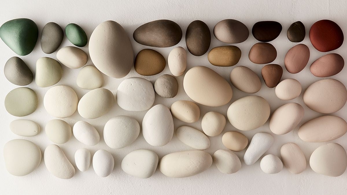 Decoding the Palette: A Capsule Wardrobe Journey Through Color Decoding the Palette: A Capsule Wardrobe Journey Through Color