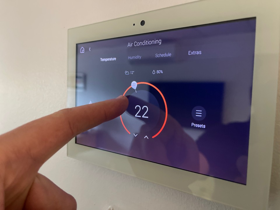 Harnessing the Power of Control4 Home Automation to Reduce Energy Bills Harnessing the Power of Control4 Home Automation to Reduce Energy Bills