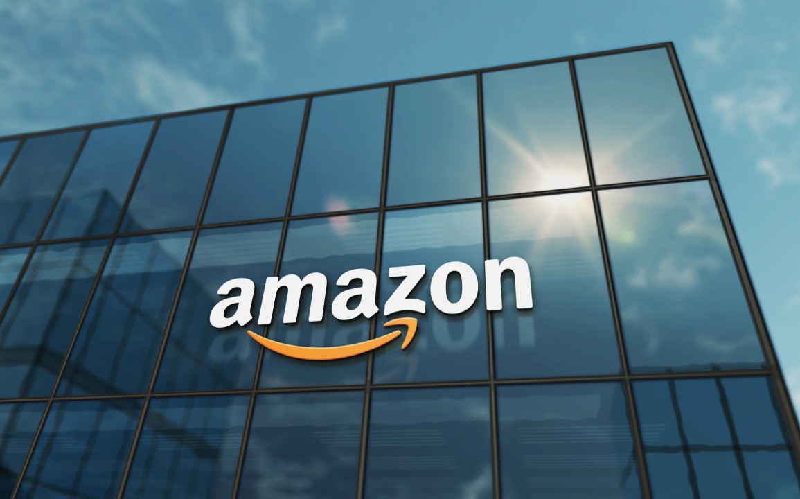 Navigating Retail: Bespoke eCommerce vs. Amazon Marketplace Navigating Retail: Bespoke eCommerce vs. Amazon Marketplace