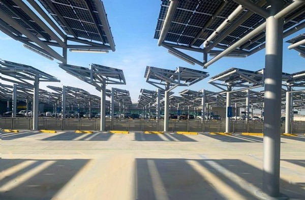 Harnessing the Power of the Sun: Solar Canopies Illuminating Saudi ... Harnessing the Power of the Sun: Solar Canopies Illuminating Saudi ...