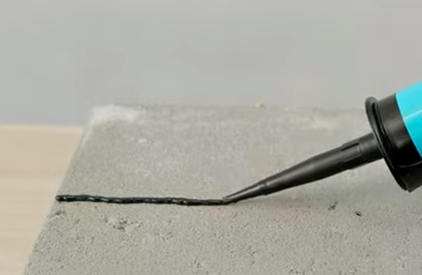 Maximizing Efficiency & Performance with MS Polymer Sealants Maximizing Efficiency & Performance with MS Polymer Sealants