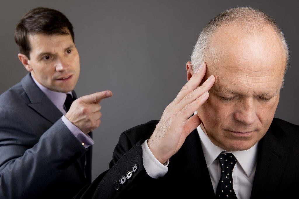 Navigating the Difference Between Strong Management and Bullying Behaviour Navigating the Difference Between Strong Management and Bullying Behaviour