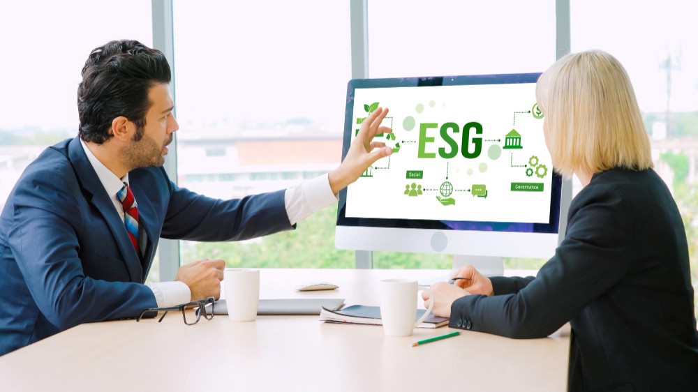 The Role of Artificial Intelligence in Advancing ESG Investing The Role of Artificial Intelligence in Advancing ESG Investing