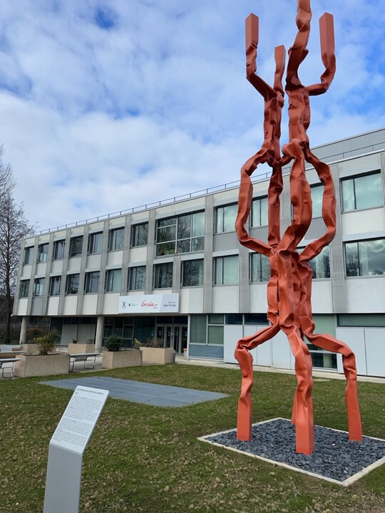 From Scaleway to Saclay, on a mission to distribute data science and ... From Scaleway to Saclay, on a mission to distribute data science and ...