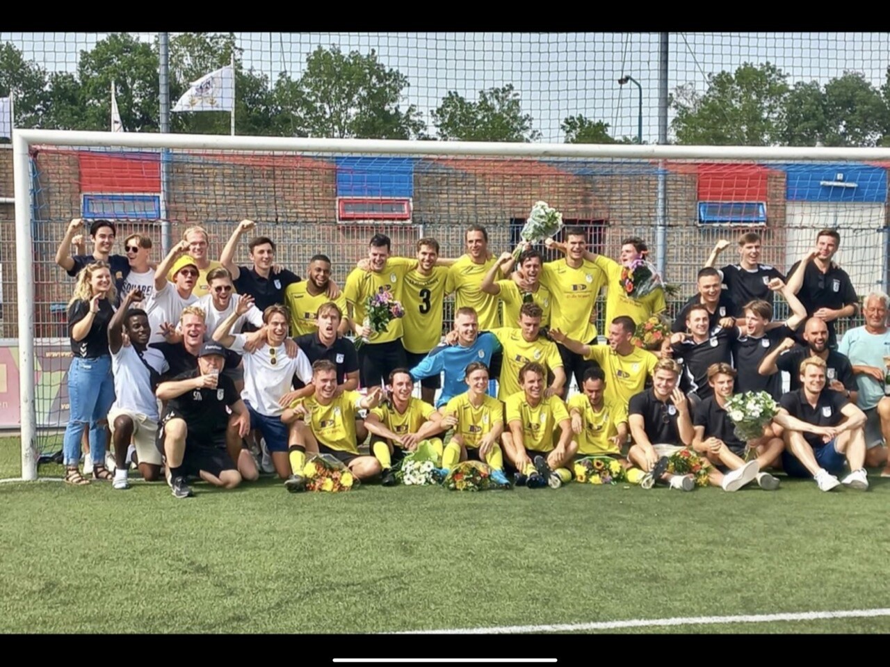 sv SDOB on LinkedIn: Eerste contract voor jeugdspeler De Jongh sv SDOB on LinkedIn: Eerste contract voor jeugdspeler De Jongh