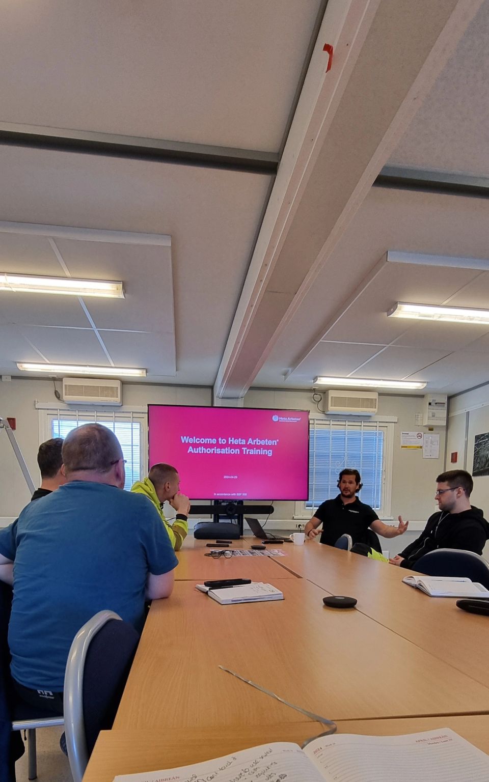 James Wilson, MSc. CMIOSH. on LinkedIn: Heta Arbeten training today! James Wilson, MSc. CMIOSH. on LinkedIn: Heta Arbeten training today!