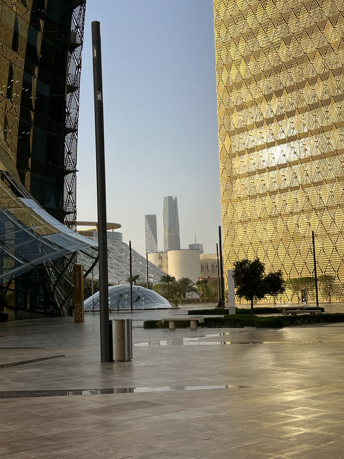 Scott Helfman on LinkedIn: From a distance, PIF Tower stands 385 meters ... Scott Helfman on LinkedIn: From a distance, PIF Tower stands 385 meters ...