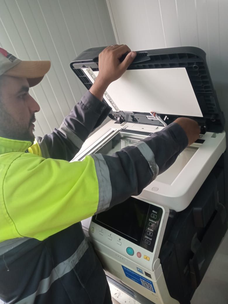 Yassine RACHIBI on LinkedIn: Réparation de l’imprimante 🖨 Konica ... Yassine RACHIBI on LinkedIn: Réparation de l’imprimante 🖨 Konica ...