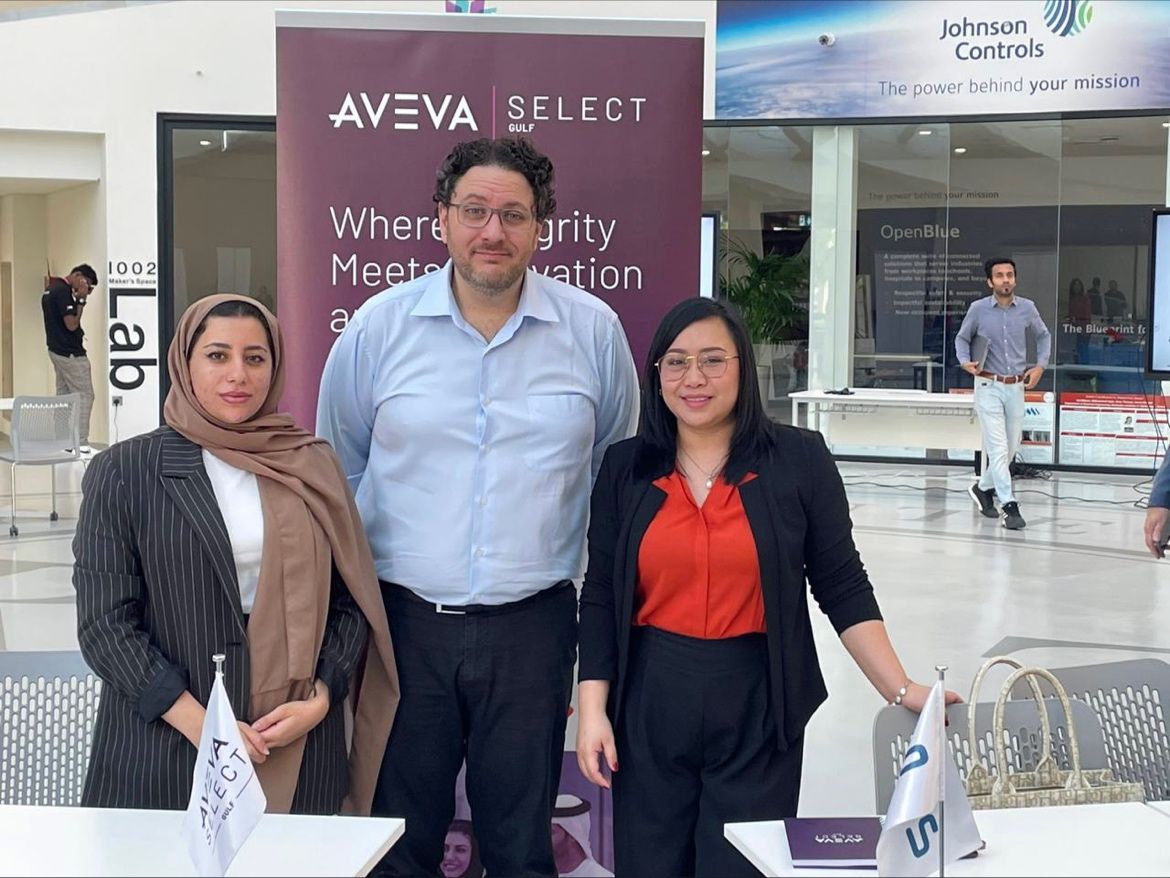 AVEVA Select Gulf on LinkedIn: #avevaselectgulf #emiratization AVEVA Select Gulf on LinkedIn: #avevaselectgulf #emiratization