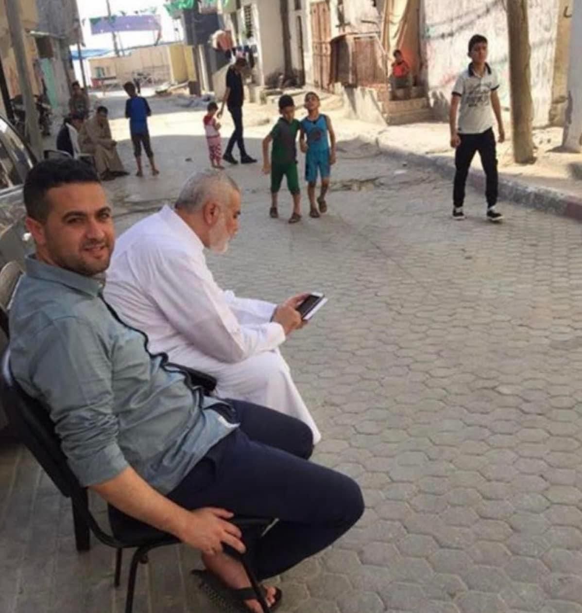 omar rehan على LinkedIn: عاش فلسطينيا ومات كما يموت الفلسطينيون عادة omar rehan على LinkedIn: عاش فلسطينيا ومات كما يموت الفلسطينيون عادة