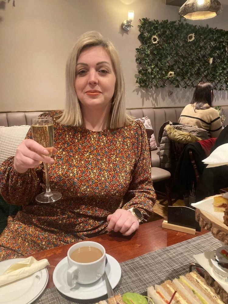 Sally Drury on LinkedIn: Who likes getting their photo taken?? Not me ... Sally Drury on LinkedIn: Who likes getting their photo taken?? Not me ...