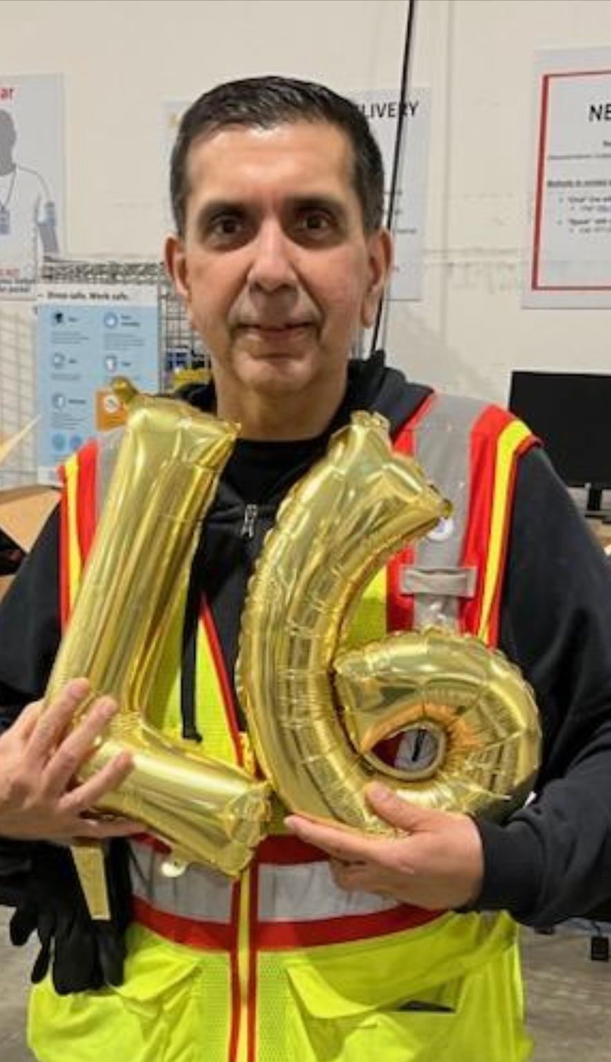 Adarsh Saigal M.B.A. on LinkedIn: L6 balloon as is tradition at Amazon ... Adarsh Saigal M.B.A. on LinkedIn: L6 balloon as is tradition at Amazon ...