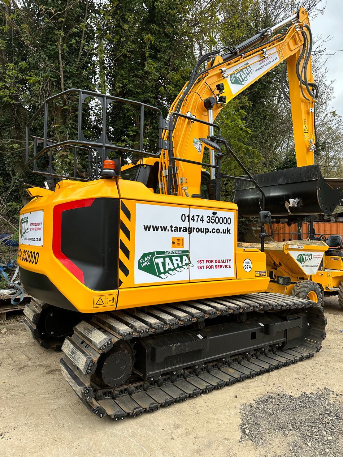 Paul Newman on LinkedIn: First deliver this morning from JCB ... Paul Newman on LinkedIn: First deliver this morning from JCB ...