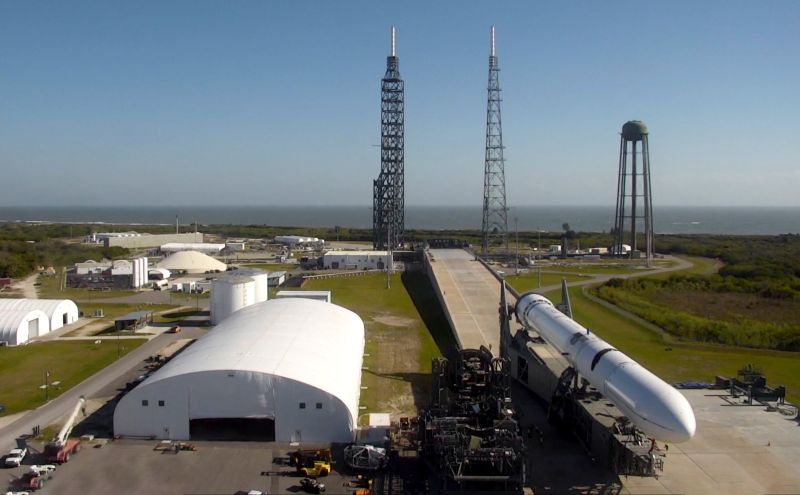 Adam H. on LinkedIn: Ahead of testing, Blue Origin raises New Glenn on ... Adam H. on LinkedIn: Ahead of testing, Blue Origin raises New Glenn on ...