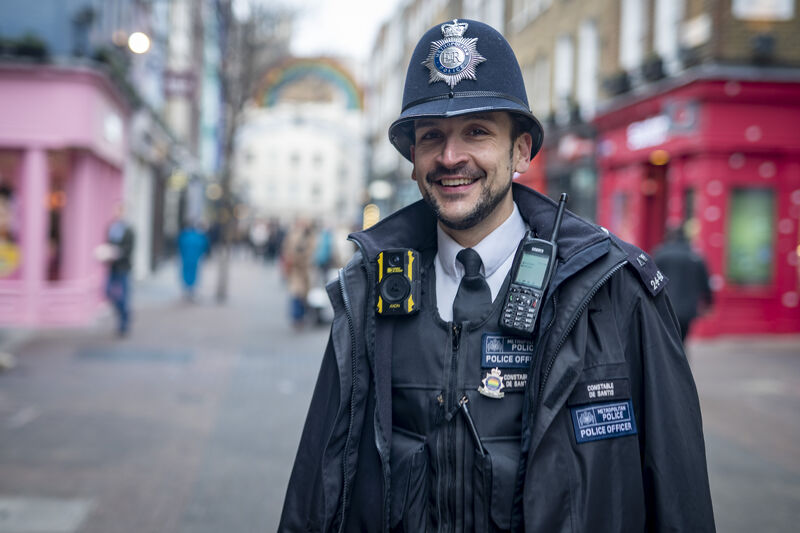 Metropolitan Police on LinkedIn: Community concern + officer action = 👏 ... Metropolitan Police on LinkedIn: Community concern + officer action = 👏 ...