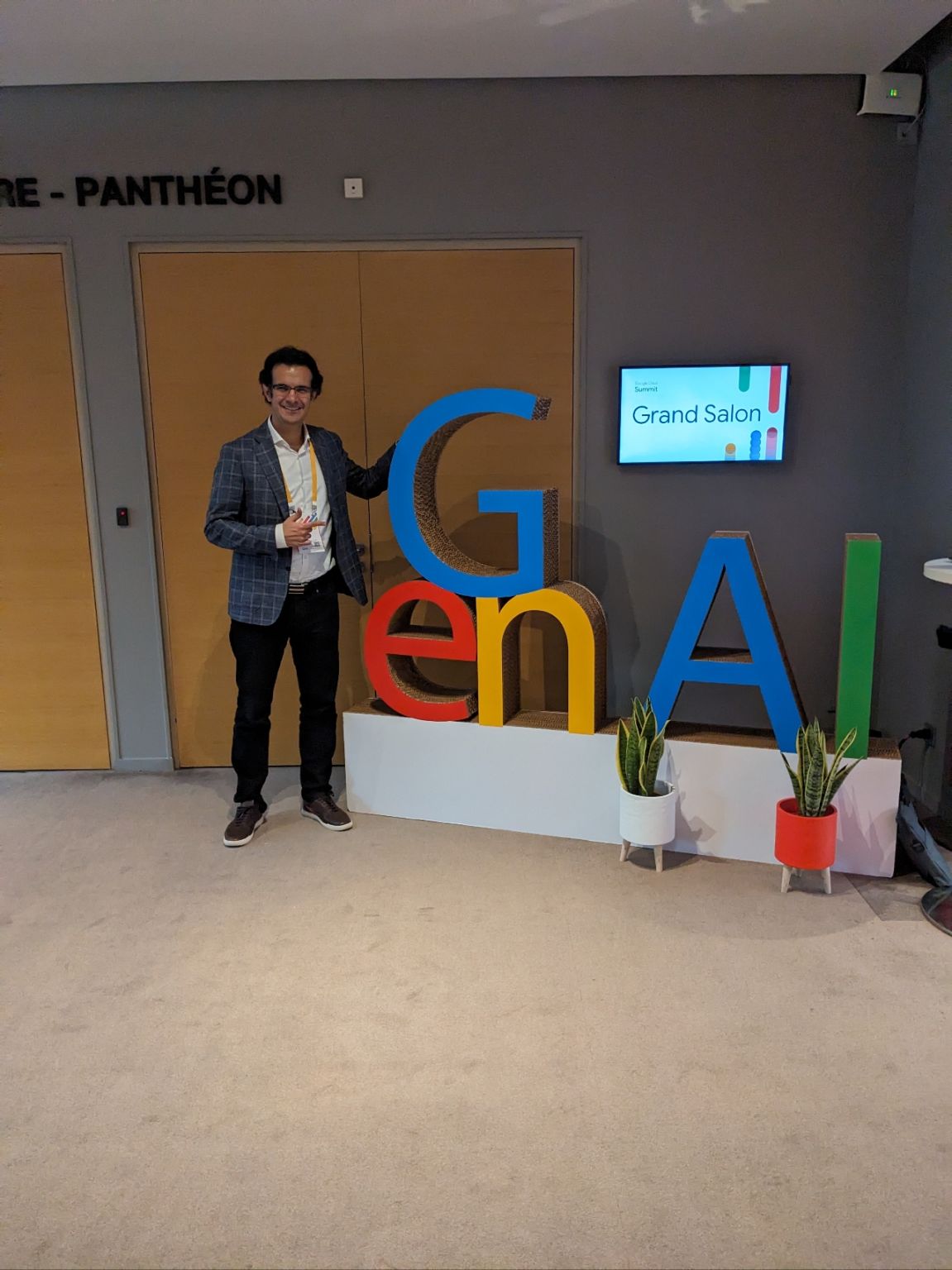 Behshad Behzadi on LinkedIn: #ai #genai #googlecloud #paris #momentum ... Behshad Behzadi on LinkedIn: #ai #genai #googlecloud #paris #momentum ...