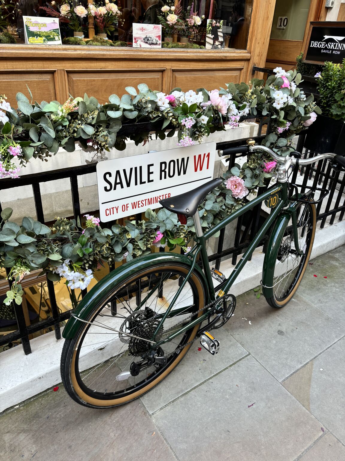 Lara Murtezaoglu on LinkedIn: #aranyani #savilerow #aranyani #savilerow ... Lara Murtezaoglu on LinkedIn: #aranyani #savilerow #aranyani #savilerow ...