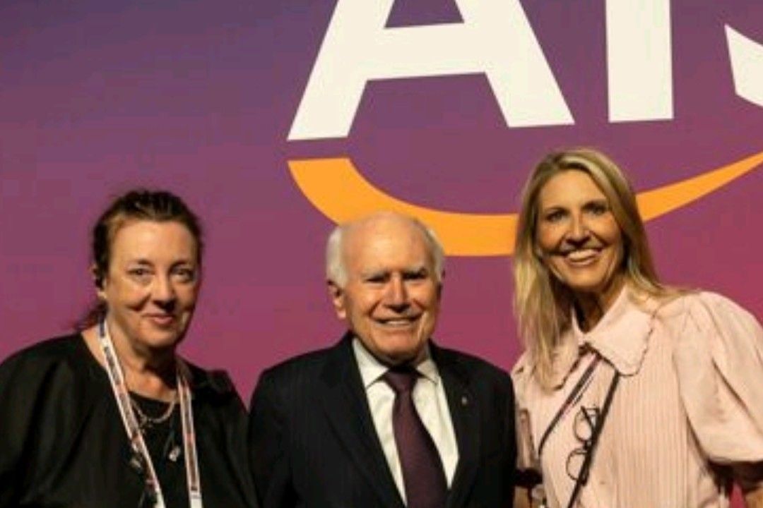 Angela Garniss on LinkedIn: A privledge to meet The Hon John Howard OM ... Angela Garniss on LinkedIn: A privledge to meet The Hon John Howard OM ...
