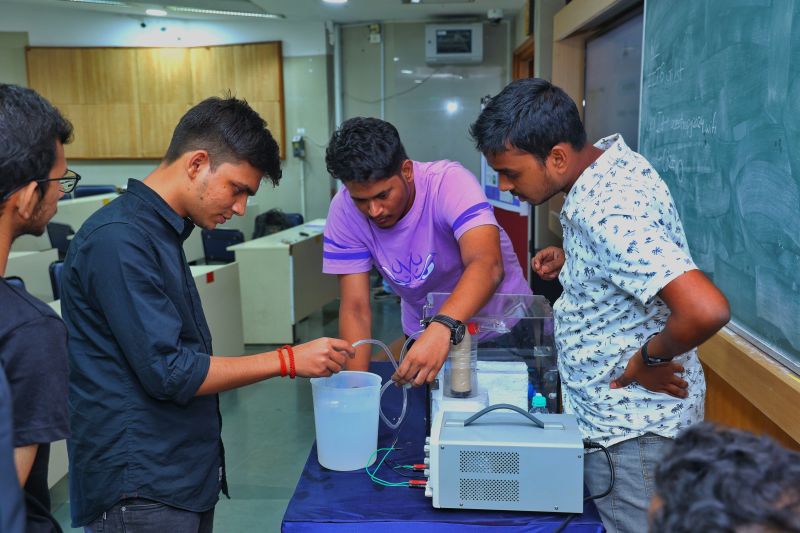 Aniket Nayak on LinkedIn: #azeotropy #iitb #nitrourkela Aniket Nayak on LinkedIn: #azeotropy #iitb #nitrourkela