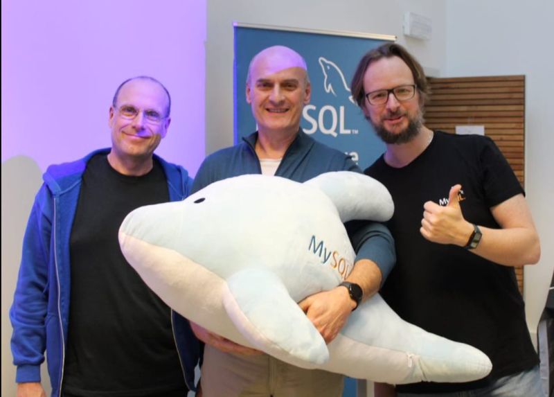 Zebanza on LinkedIn: #fosdem #mysql #postgresql Zebanza on LinkedIn: #fosdem #mysql #postgresql