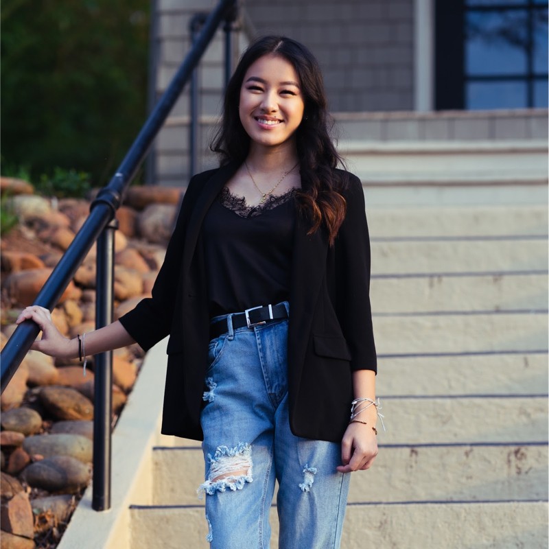 Elaine Yang - Sales Associate - Luxottica | LinkedIn Elaine Yang - Sales Associate - Luxottica | LinkedIn