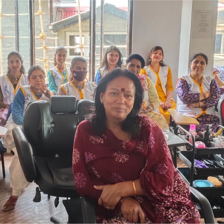 Roopa Sood - Beauty Therapist - Pradhan Mantri kaushal Kendre | LinkedIn Roopa Sood - Beauty Therapist - Pradhan Mantri kaushal Kendre | LinkedIn