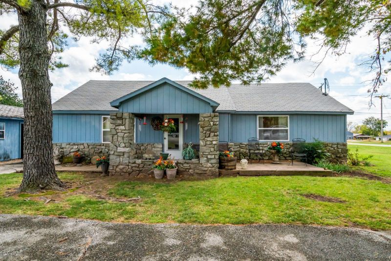 Tina Blackman on LinkedIn: 131 E Osage Avenue Langley, OK 74350 Tina Blackman on LinkedIn: 131 E Osage Avenue Langley, OK 74350