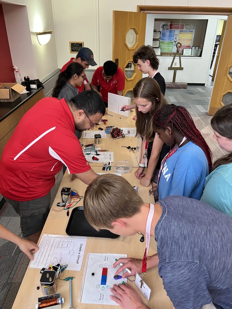 Eric Severson on LinkedIn: ECE hosts summer academy students - College ... Eric Severson on LinkedIn: ECE hosts summer academy students - College ...