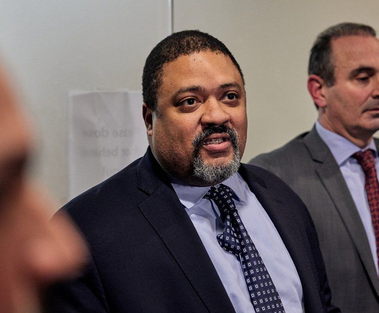New York Law Journal on LinkedIn: Manhattan Prosecutors Urge Judge to ... New York Law Journal on LinkedIn: Manhattan Prosecutors Urge Judge to ...