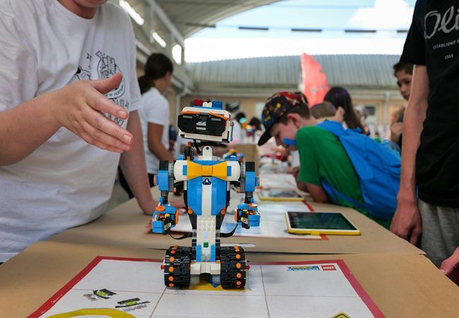 Dave Rodriguez on LinkedIn: 5 Ways Robotics and Artificial Intelligence ... Dave Rodriguez on LinkedIn: 5 Ways Robotics and Artificial Intelligence ...