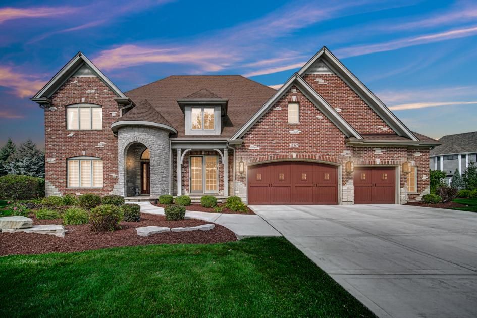 Amanda Colby on LinkedIn: 516 Gene Darfler Court Naperville, IL 60565 Amanda Colby on LinkedIn: 516 Gene Darfler Court Naperville, IL 60565