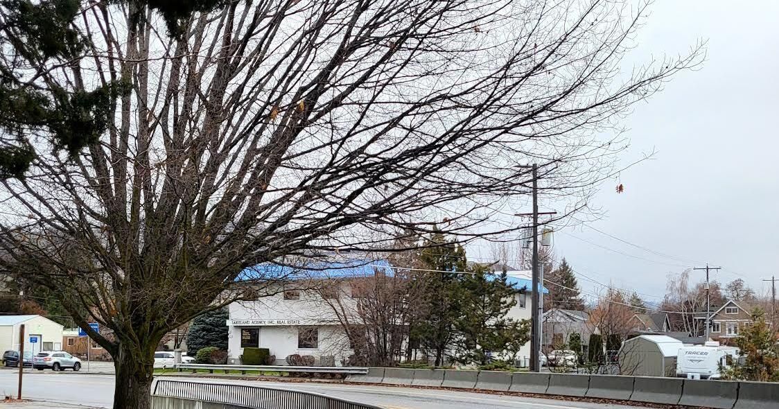 Wenatchee World on LinkedIn: Chelan County PUD tree trimming in Chelan ... Wenatchee World on LinkedIn: Chelan County PUD tree trimming in Chelan ...