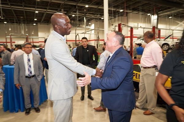 Tracy Lorenz on LinkedIn: Universal Technical Institute-Miramar ... Tracy Lorenz on LinkedIn: Universal Technical Institute-Miramar ...