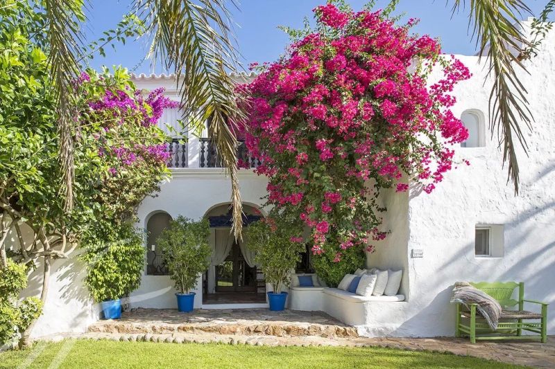 Sophie Muizelaar on LinkedIn: Ibiza - Fabulous farm in San Rafael Sophie Muizelaar on LinkedIn: Ibiza - Fabulous farm in San Rafael