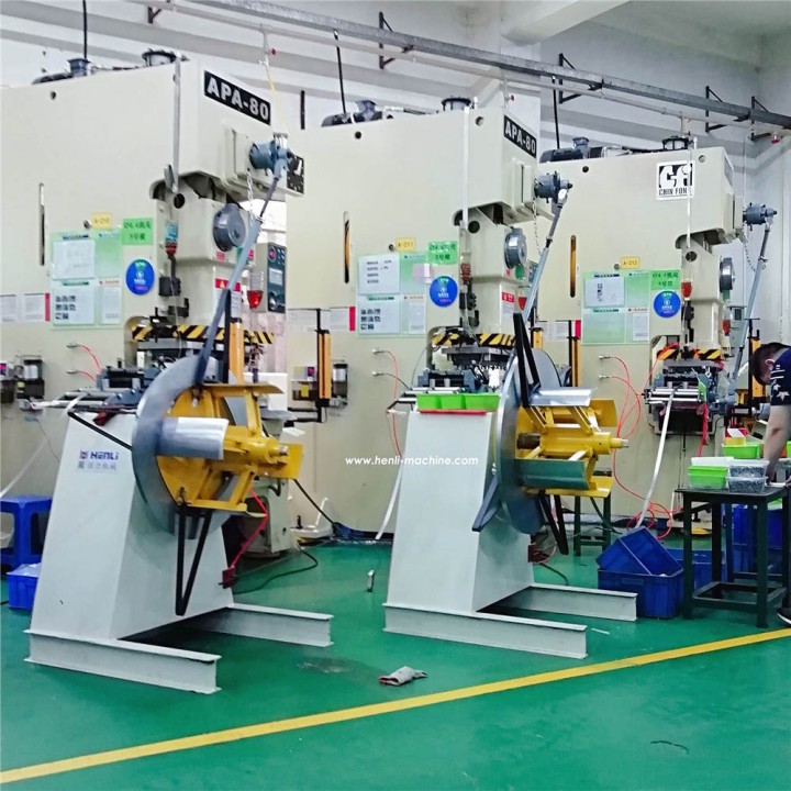 Maximizing Efficiency with Roller Feeders in Stamping Operations Maximizing Efficiency with Roller Feeders in Stamping Operations