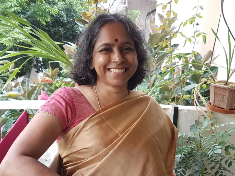 பெண்களுக்கு பணியில் சமத்துவம் வேண்டும் பெண்களுக்கு பணியில் சமத்துவம் வேண்டும்