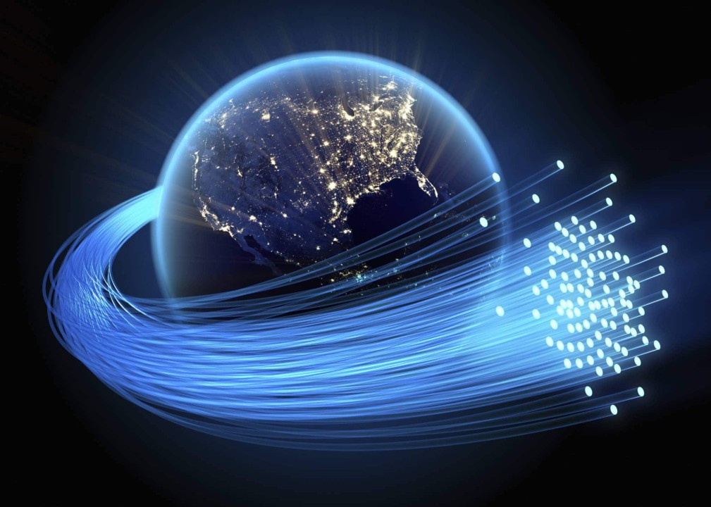 Revolutionizing Connectivity: Fiber Optics Revolutionizing Connectivity: Fiber Optics