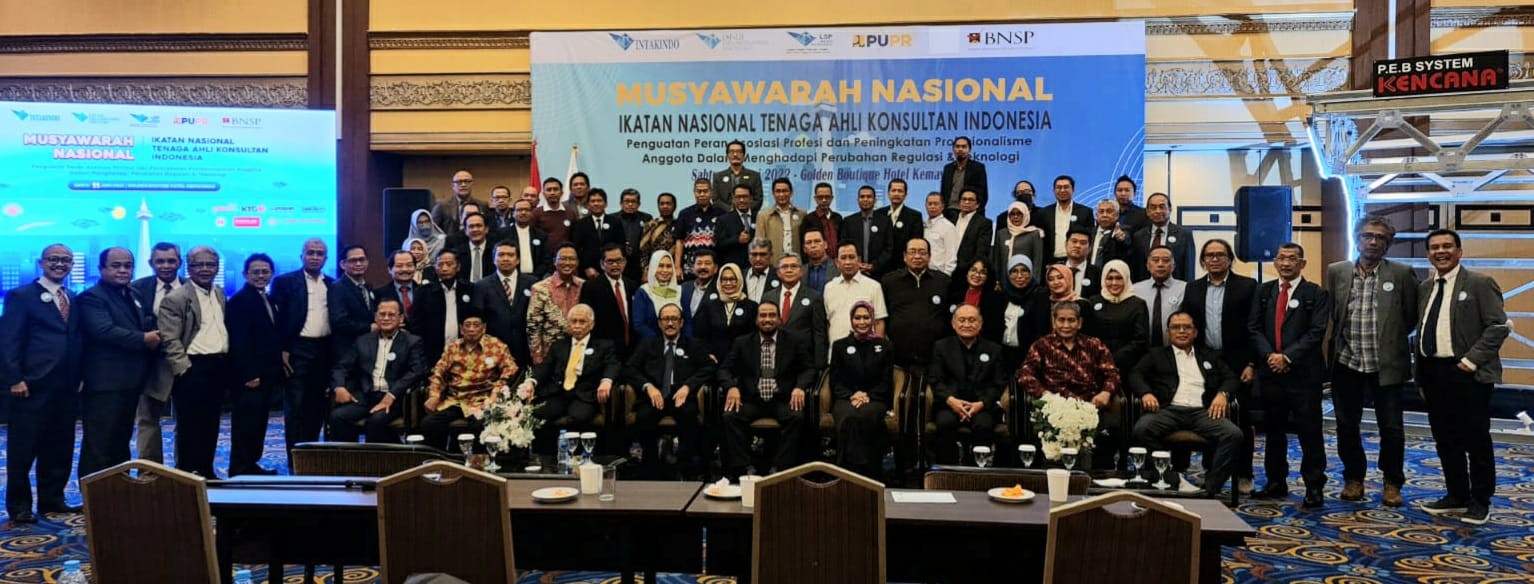Pengembangan Keprofesian Berkelanjutan (PKB) INTAKINDO Pengembangan Keprofesian Berkelanjutan (PKB) INTAKINDO
