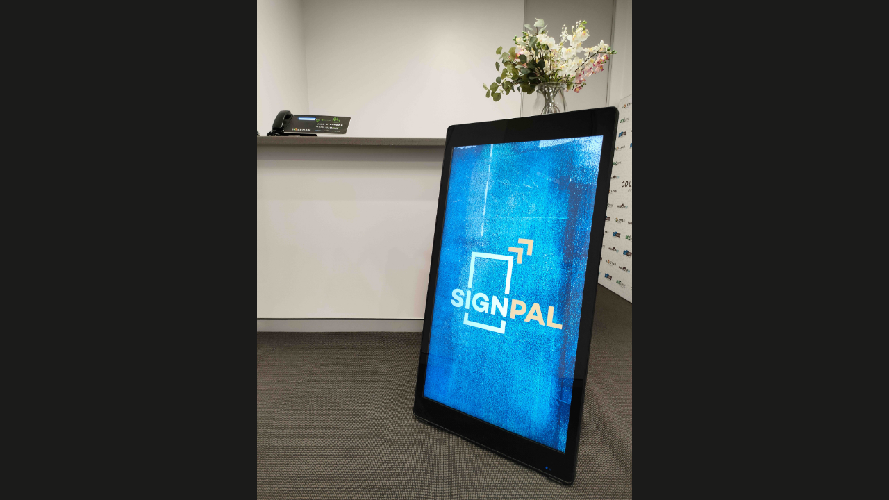 Attract Your Target Audience With Digital Signage Solutions Attract Your Target Audience With Digital Signage Solutions