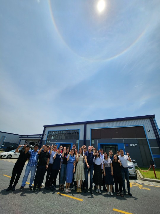 RRC Vietnam Team Sees a Solar Halo RRC Vietnam Team Sees a Solar Halo