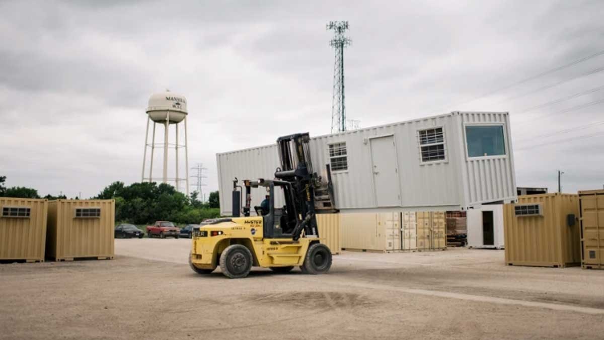 Streamlining Your Business: The Advantages of Construction Trailers Streamlining Your Business: The Advantages of Construction Trailers