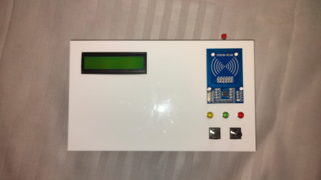 AUTOMATIC BILLING E CART USING RFID AUTOMATIC BILLING E CART USING RFID