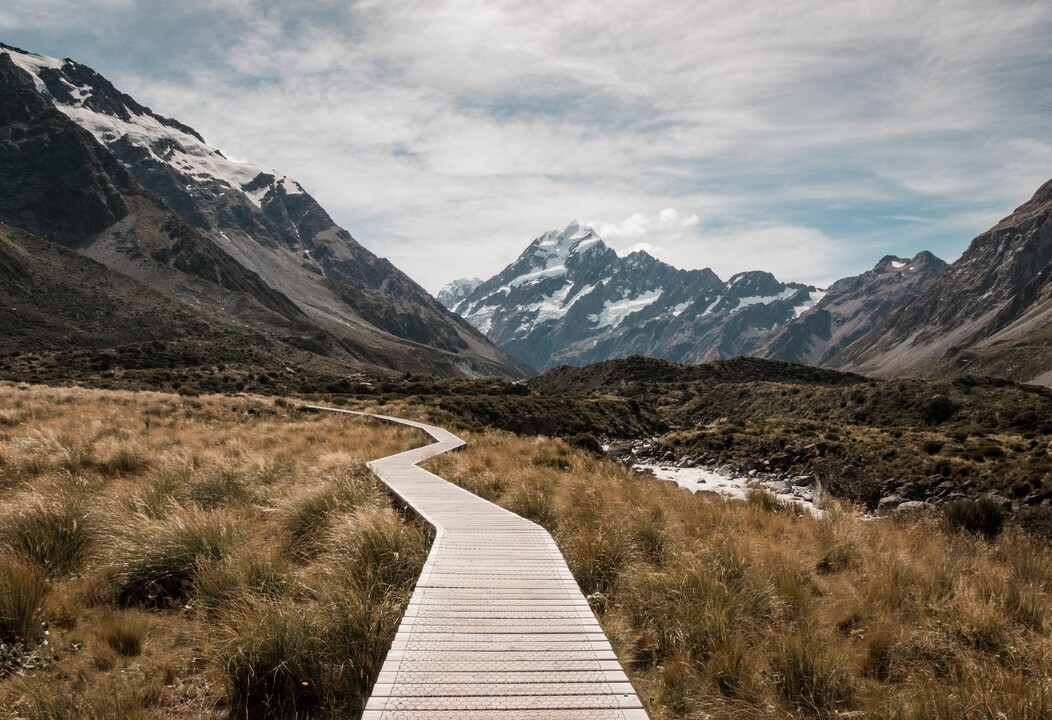 The Paradox of Success: Finding Fulfillment Beyond Achievements The Paradox of Success: Finding Fulfillment Beyond Achievements