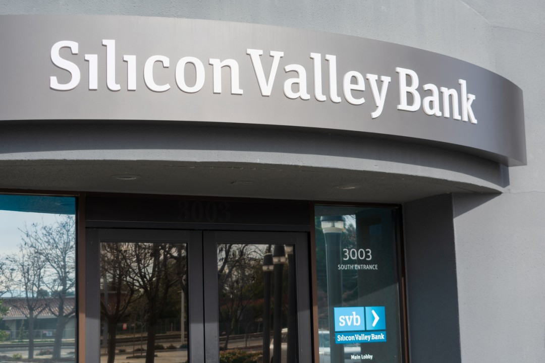 What the Silicon Valley Bank Collapse Means for Investors What the Silicon Valley Bank Collapse Means for Investors