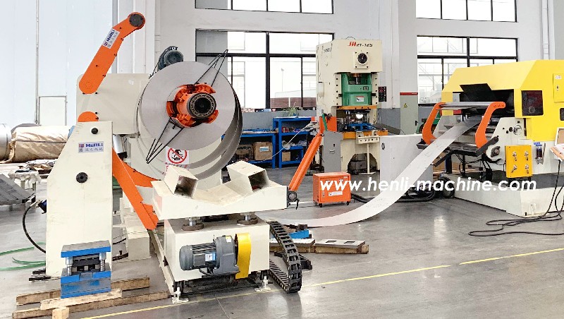 Unleashing Efficiency with Fully Automated Decoilers Unleashing Efficiency with Fully Automated Decoilers