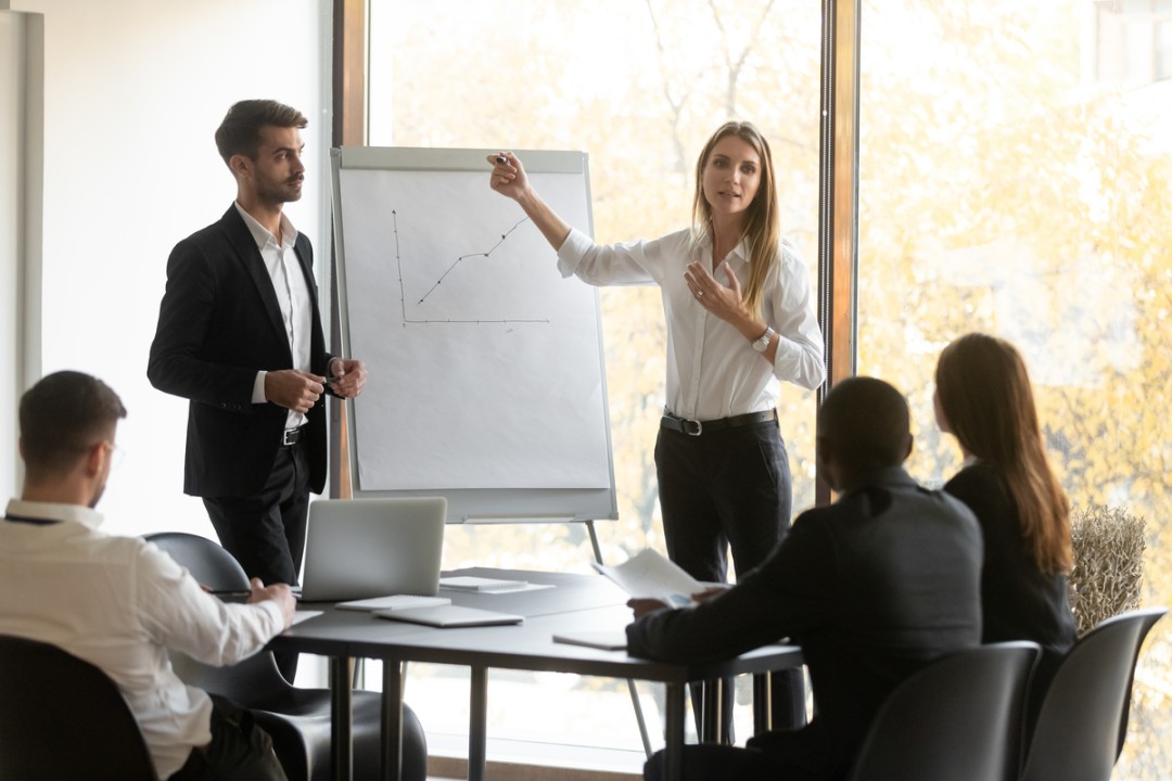 8 Benefits of Effective Sales Training Programs 8 Benefits of Effective Sales Training Programs