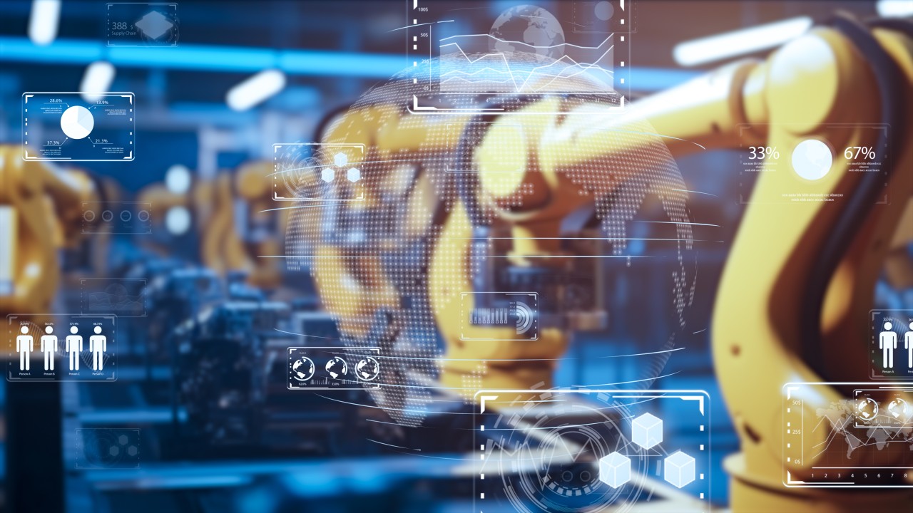 Navigating Digital Transformation in Middle-Market Manufacturing Navigating Digital Transformation in Middle-Market Manufacturing