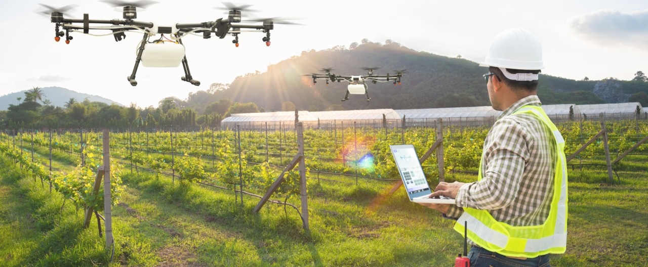 Smart Farming with Drones: Revolutionizing Crop Monitoring and Management🌾🚁 Smart Farming with Drones: Revolutionizing Crop Monitoring and Management🌾🚁