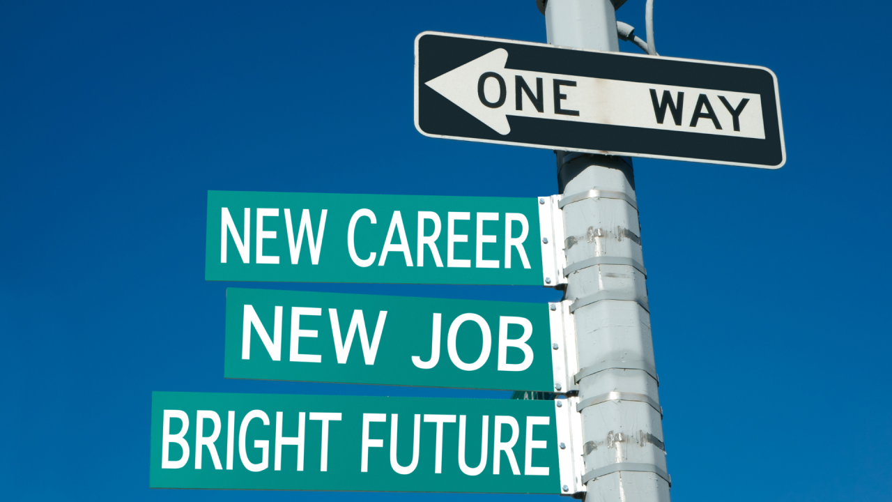 Navigating Career Transitions with Confidence Navigating Career Transitions with Confidence