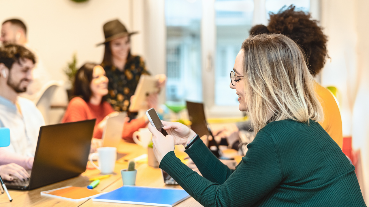 Navigating Generational Alignment: Bridging the Workplace Gap Navigating Generational Alignment: Bridging the Workplace Gap